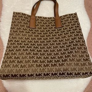 MICHAEL Michael Kors | Bags | Nwt Mk Kenly Tote | Poshmark